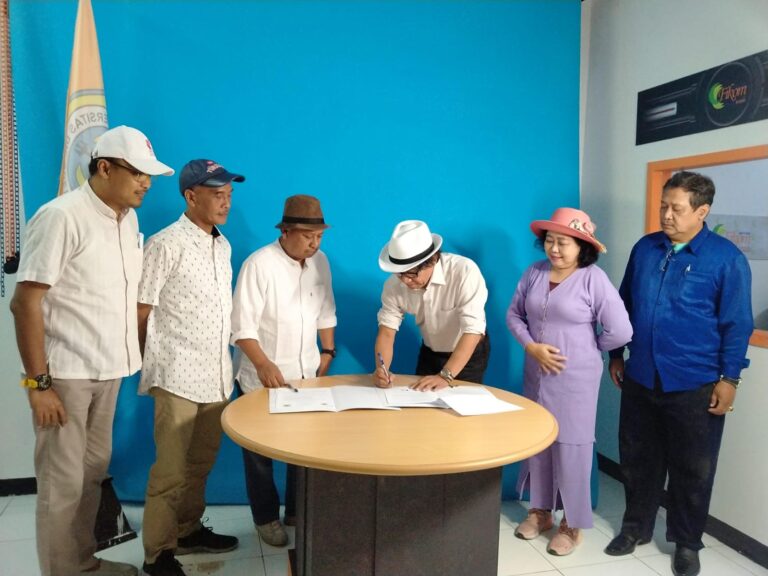 Dokumentasi Sukseskan Kampus Merdeka, PWI Jatim dan Fikom Unitomo Jalin ...
